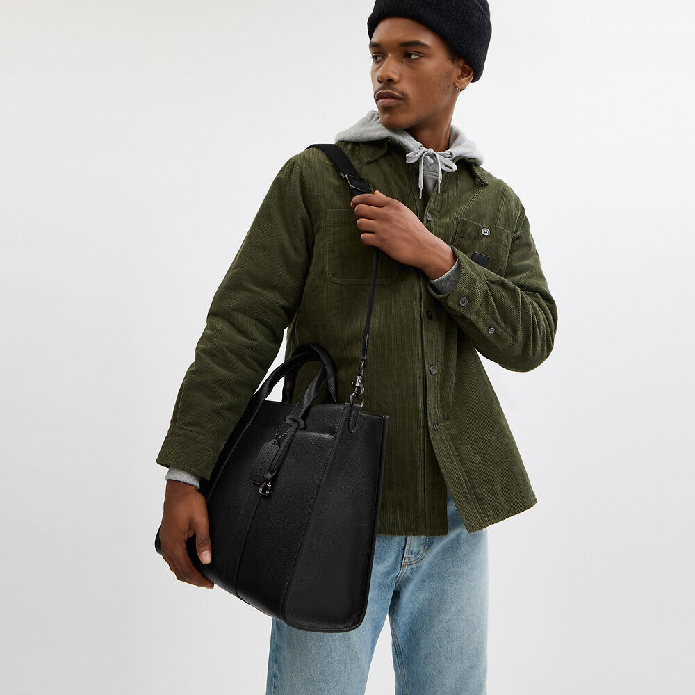 Wesley Tote BLACK | Coach Australia